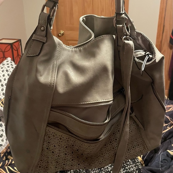 Bags | Preowned Purse Its Good Condition Only Used A Few Times | Poshmark